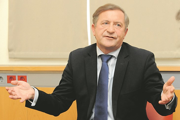 Erjavec ne vidi ništa sporno u odgodi tužbe protiv Hrvatske - Glas Istre